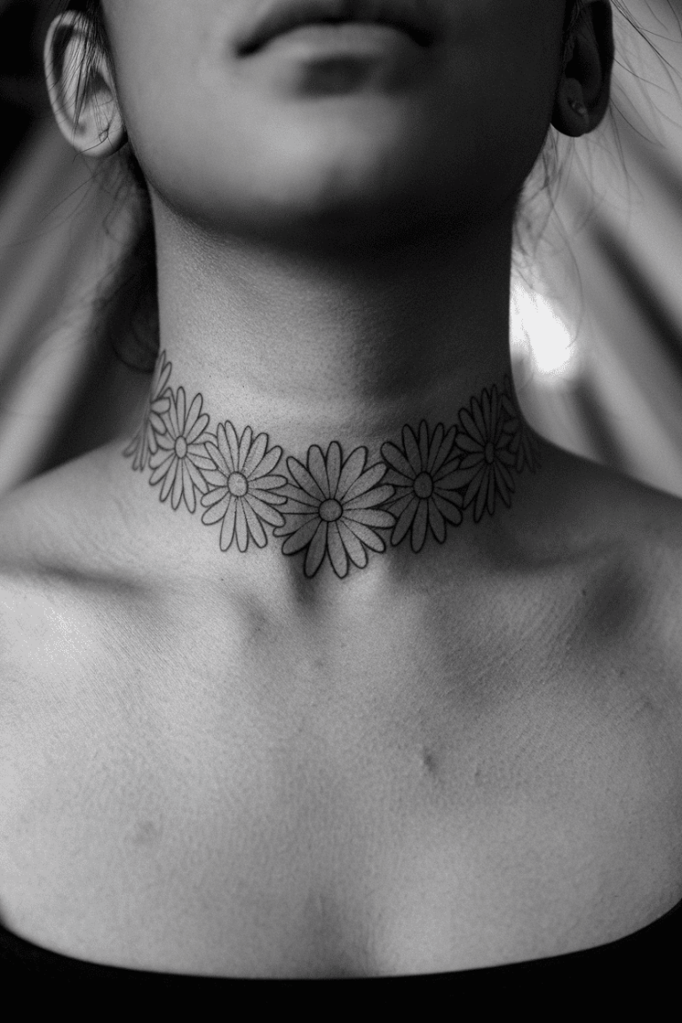 21 Sweet Daisy Tattoo Designs with Beautiful Meanings